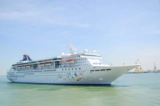 Libra - Cruise Passenger