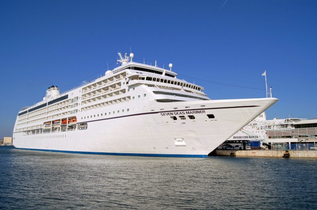 Seven Seas Mariner - Cruise Passenger