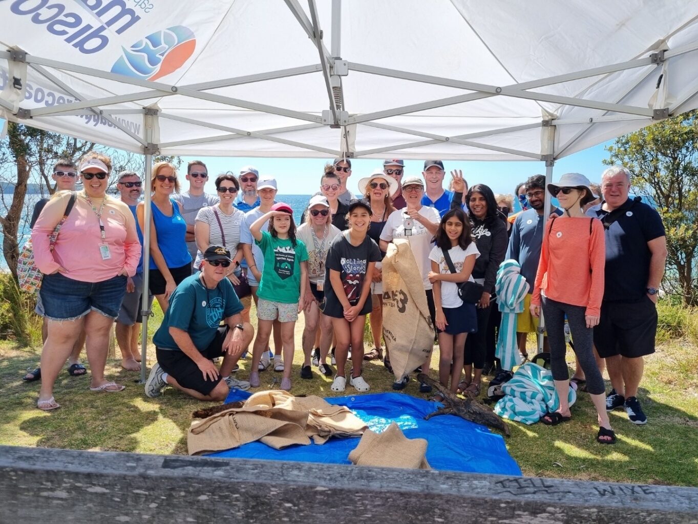Norwegian Cruise Line Guests Help Big Beach Clean Up In Eden