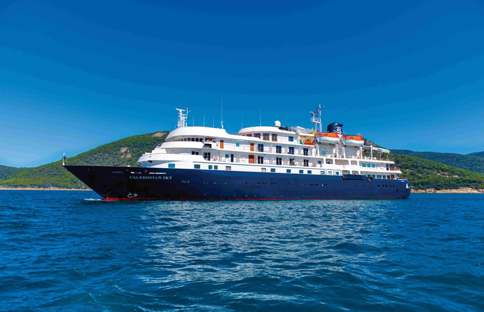 Captain Cook Cruises Buys Caledonian Sky- Cruise Passenger