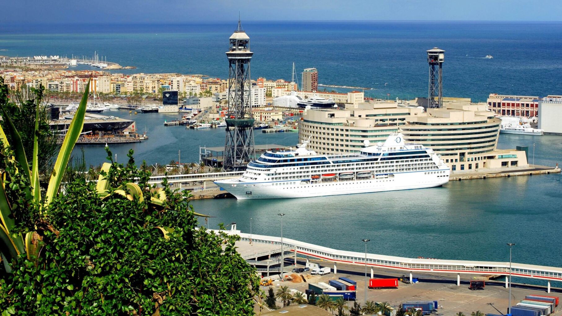 Spanish Port To Cap Cruise Passengers - Cruise Passenger