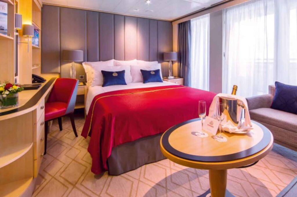 Cunard: 2025/26 Deals, Destinations
